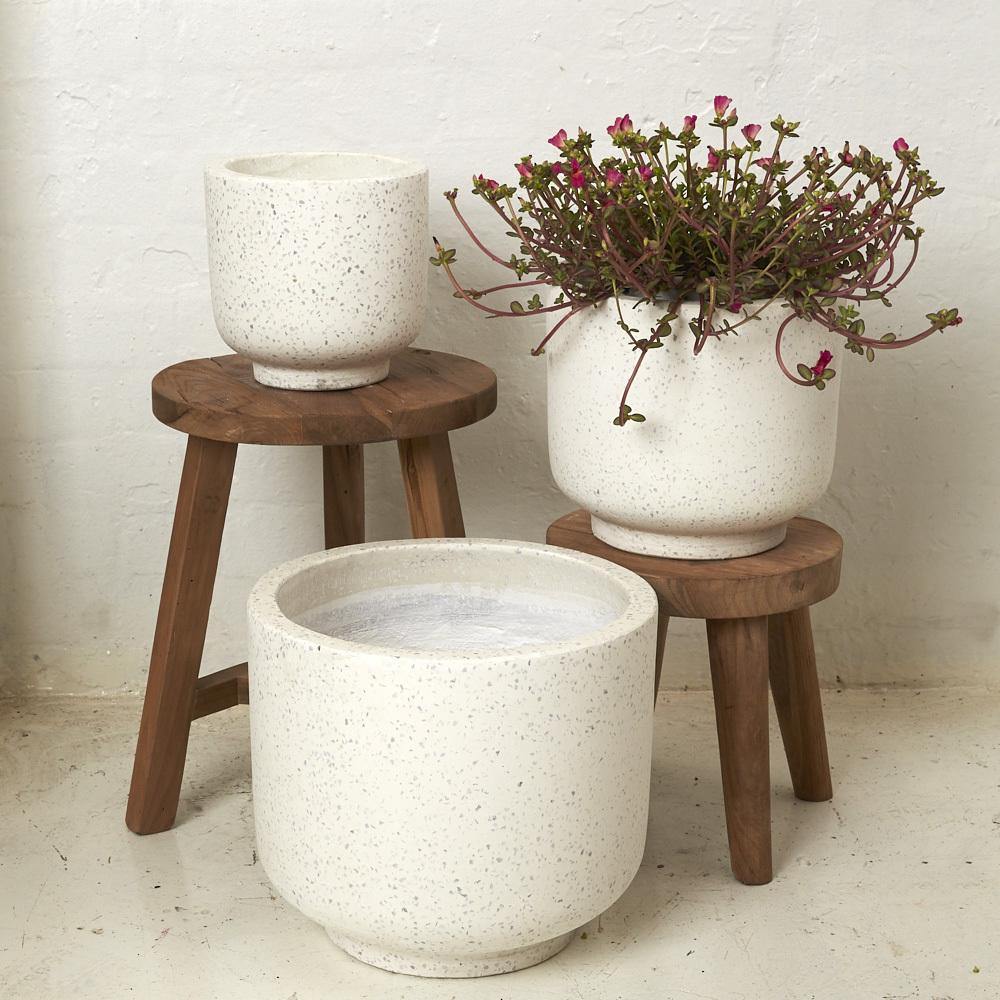 Lova Curved Base Flecked Pot – Mosshead Trading Co